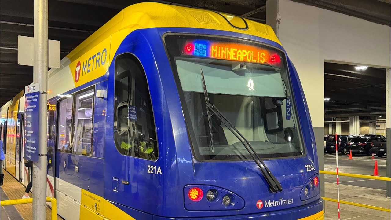 Metro in Minneapolis, Minnesota | Blue Line | USA 🇺🇸 - YouTube