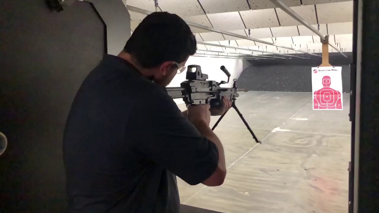 Shooting m249 - YouTube
