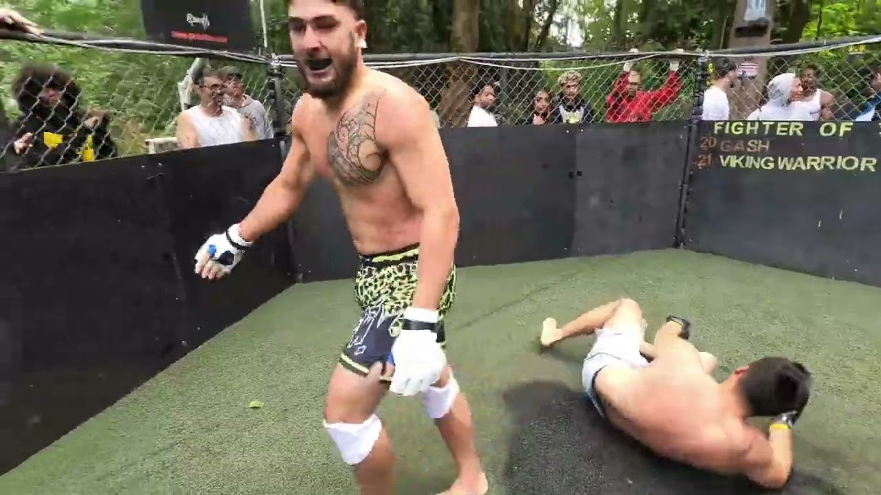 Best street fight ever - YouTube