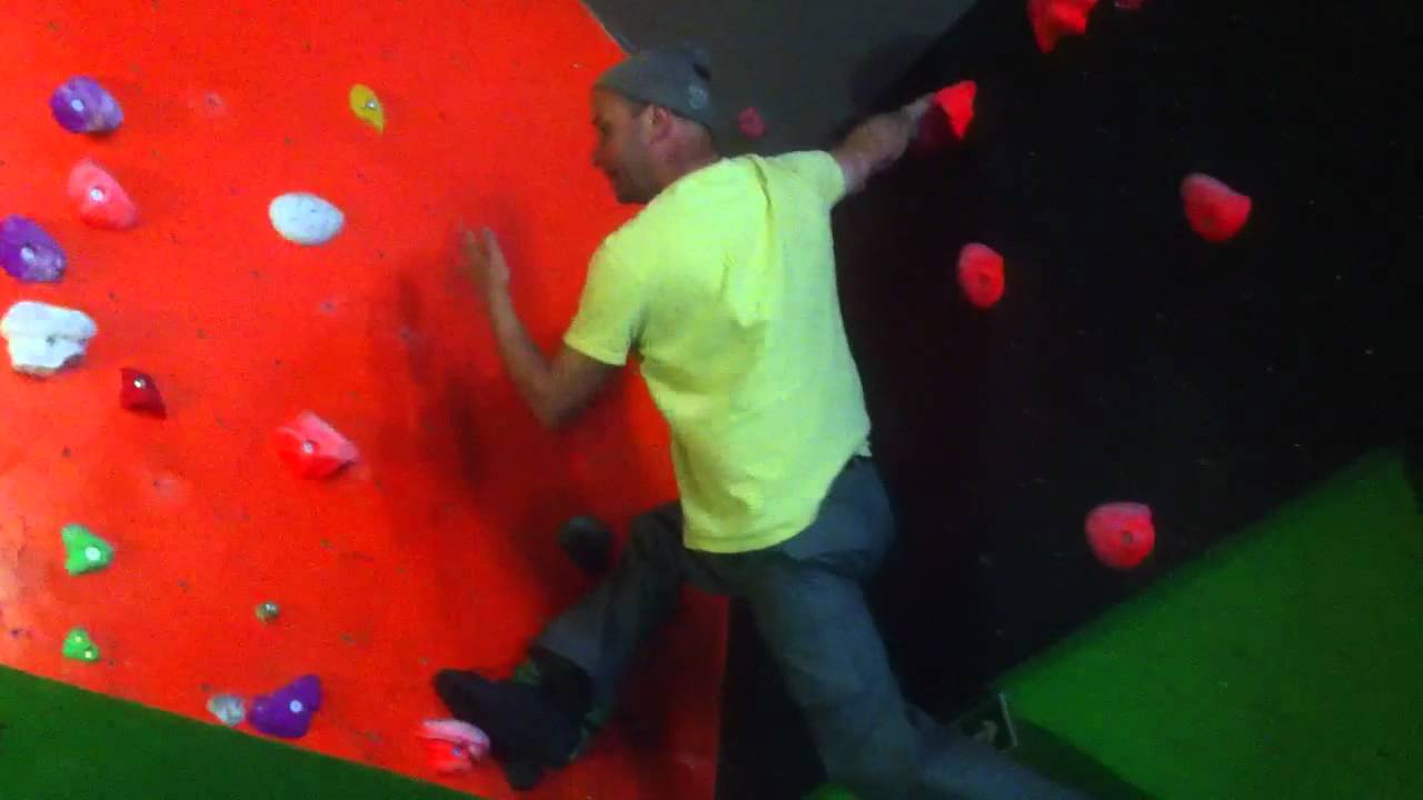 Fat guy rock climbing - YouTube