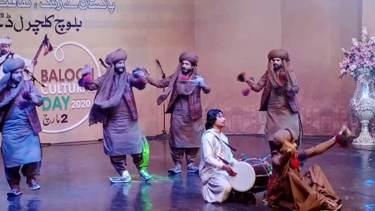 Balochi Dance(Jhumar) By Punjab University Students at Alhamra Art ...