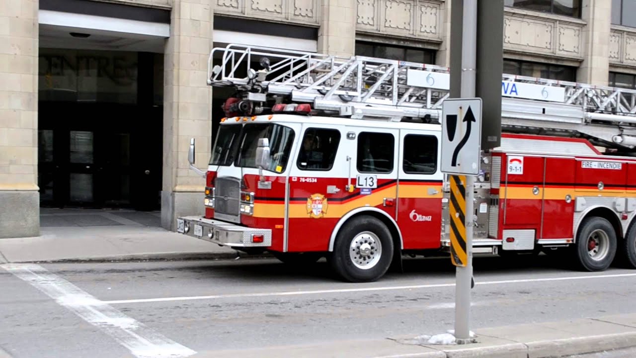 Ottawa E One Fire Truck Action Ladder L13 - YouTube