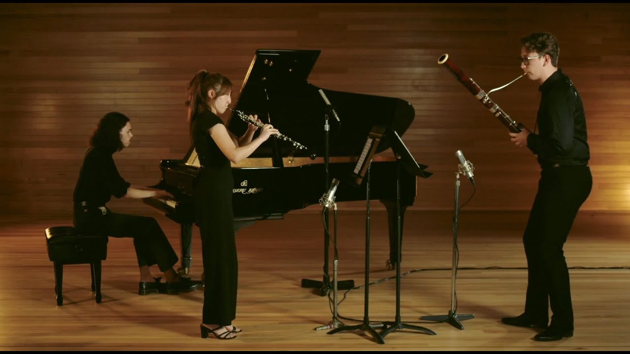 Imka Trio - YouTube