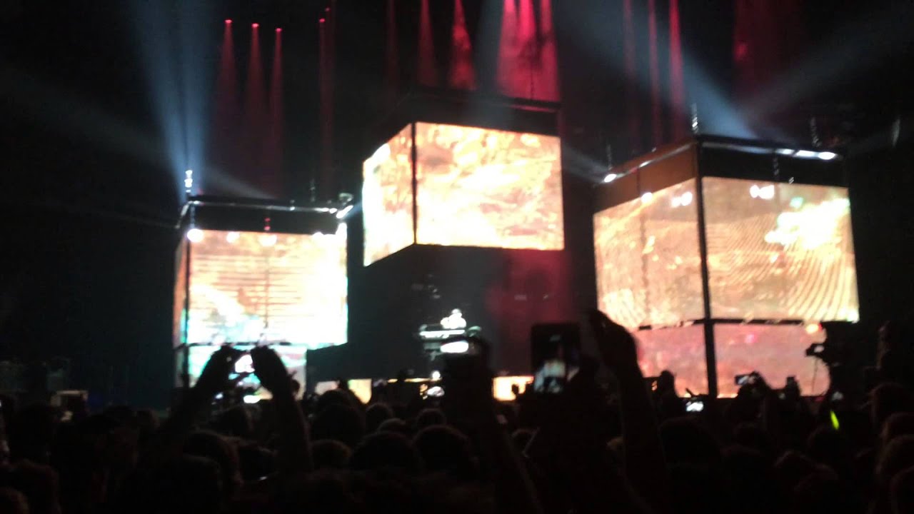 Linkin Park - Mike Shinoda Rap Medley O2 Arena 23/11/14 - YouTube