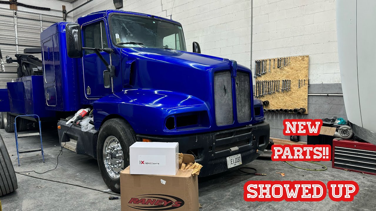 The Heavy Wrecker Gets A Face Lift.. Tons Of New Parts Showed Up ...