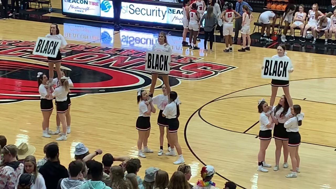 Cyclones host Alma - Cyclone Cheer - YouTube