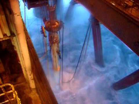 Moon pool at Ocean Vanguard one day before evacuation.AVI - YouTube