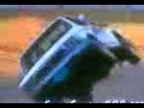 اخطر سائق سياره ...عجيب.3gp