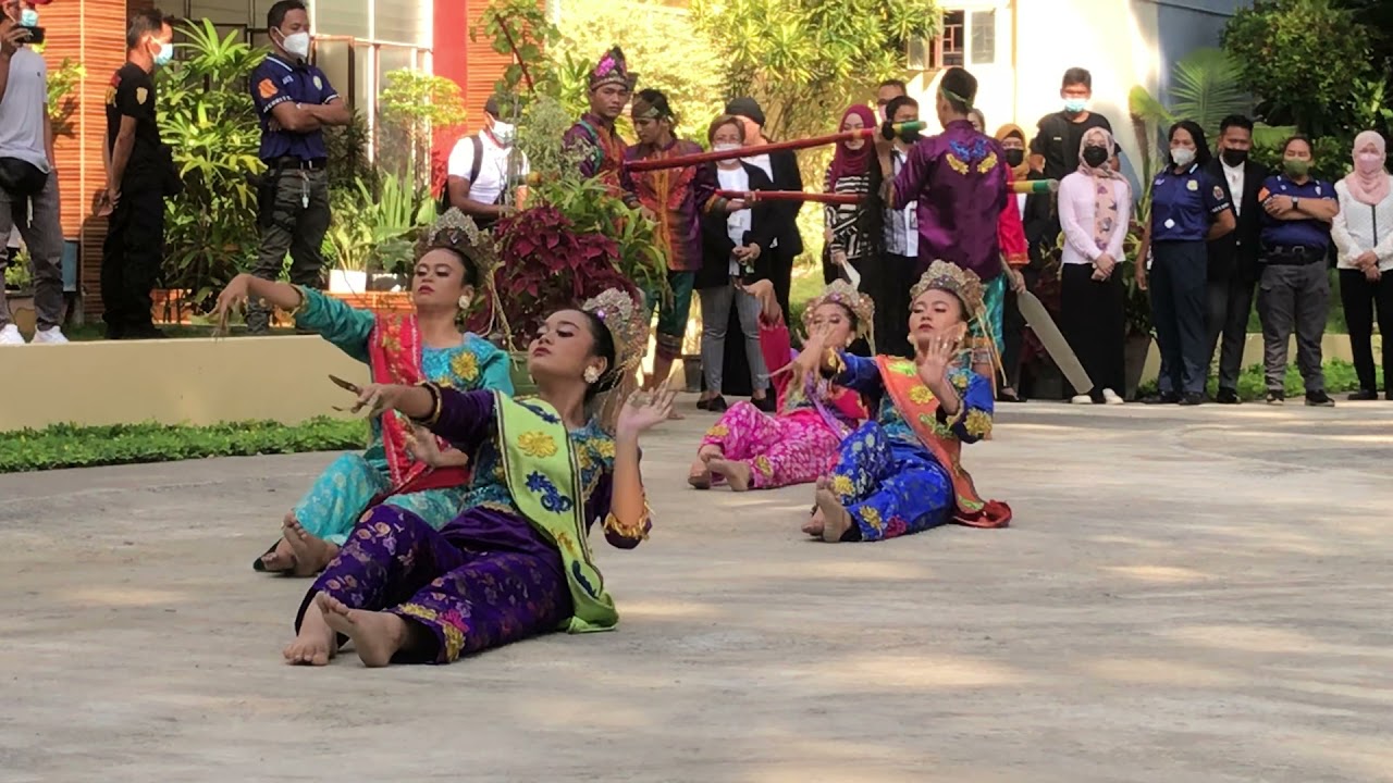 MSU-MAGUINDANAO Gandingan Cultural Dance Troupe, Fishing/Kawayan and ...