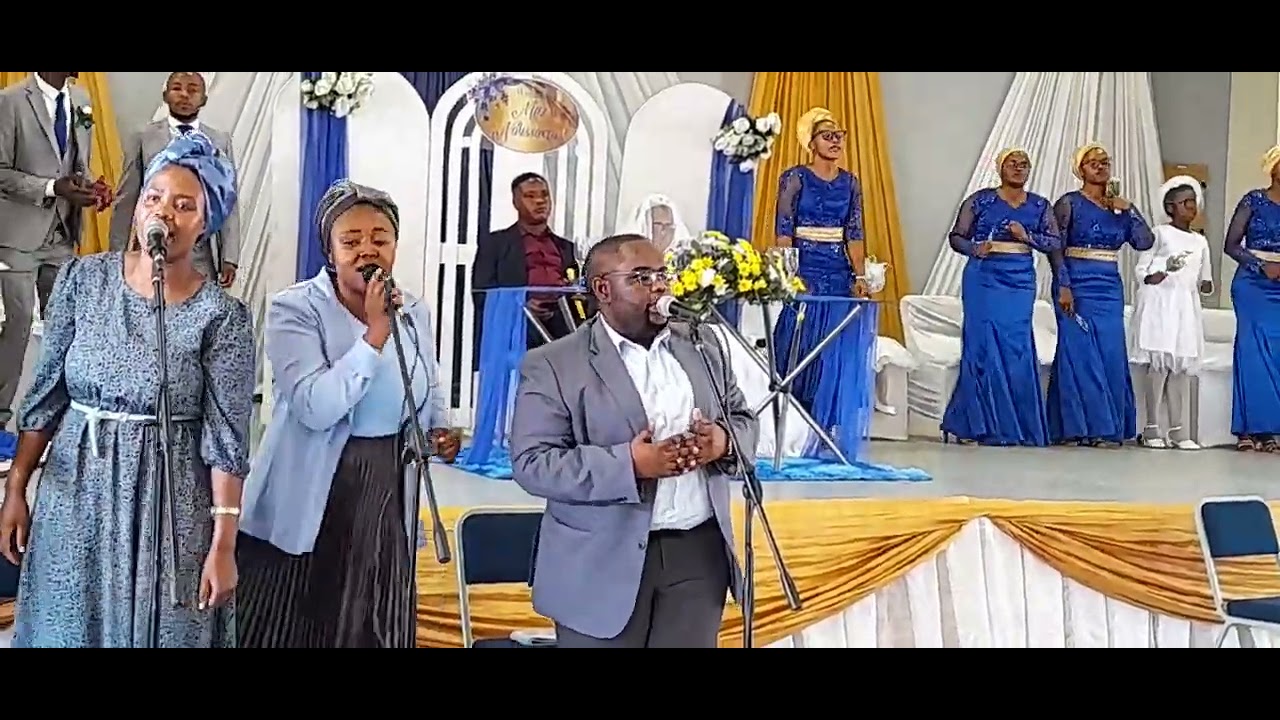 Song: yebo Livusa abafileyo - YouTube