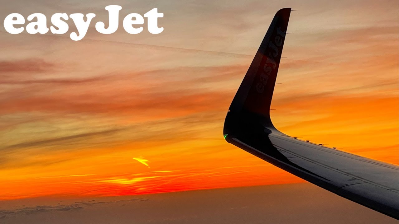 *Beautiful sunset !* EasyJet Europe A321NEO stunning landing at Palermo ...