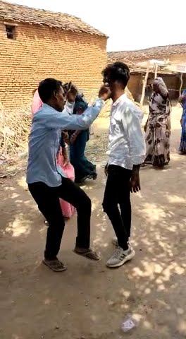 rail se reli jarai car sabre raduaa chalo bhpla - YouTube