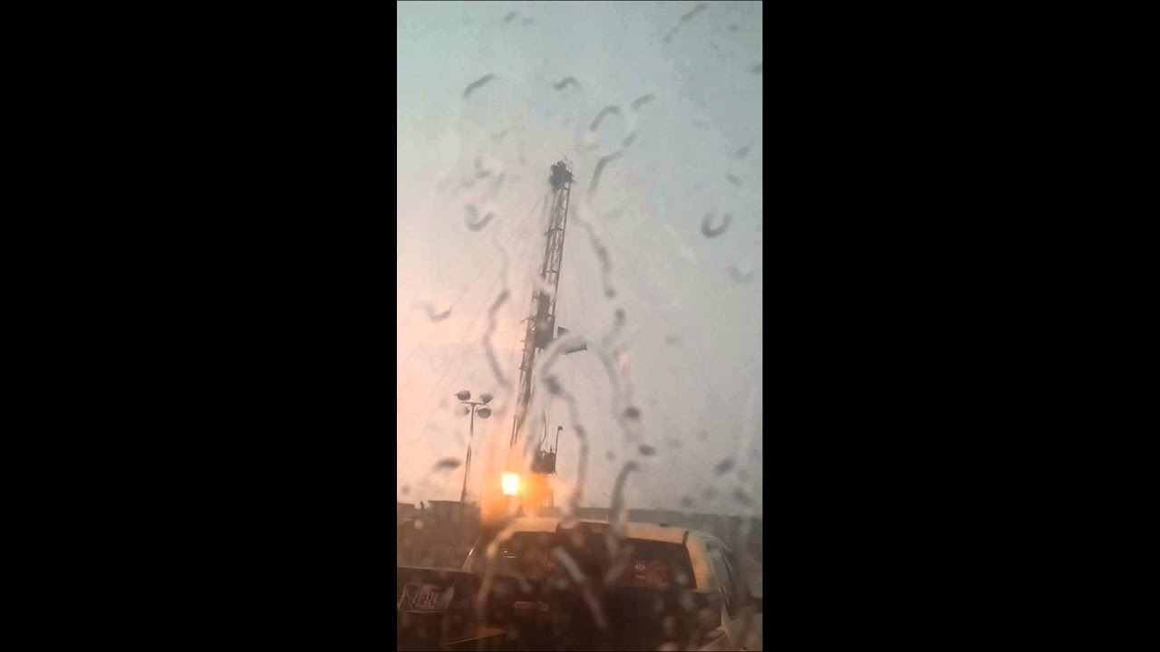 Work over rig got struck by lightning ND - YouTube