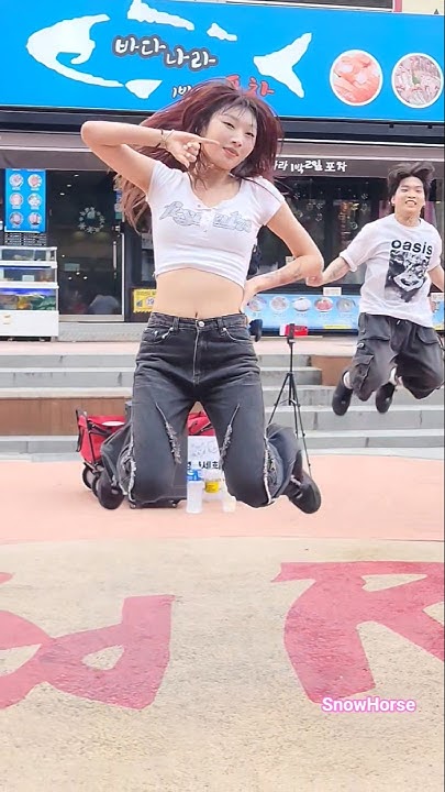 (7) 《Gnarly😎#날리》 SeHee#세희@Hello_SeHee.HyunJin🥰#안녕하세희현진 HongDae#홍대 Busking#버스킹 20250628 - YouTube