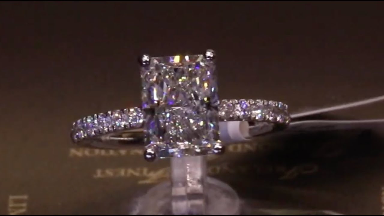 #97282 | T2.44ct/C2.04ct | Radiant Solitaire with Hidden Halo and Diamond Shoulders | Platinum ...