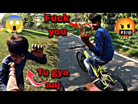 🤬chapri show me middle finger|| Fight hogyi Aaj😱|| - YouTube
