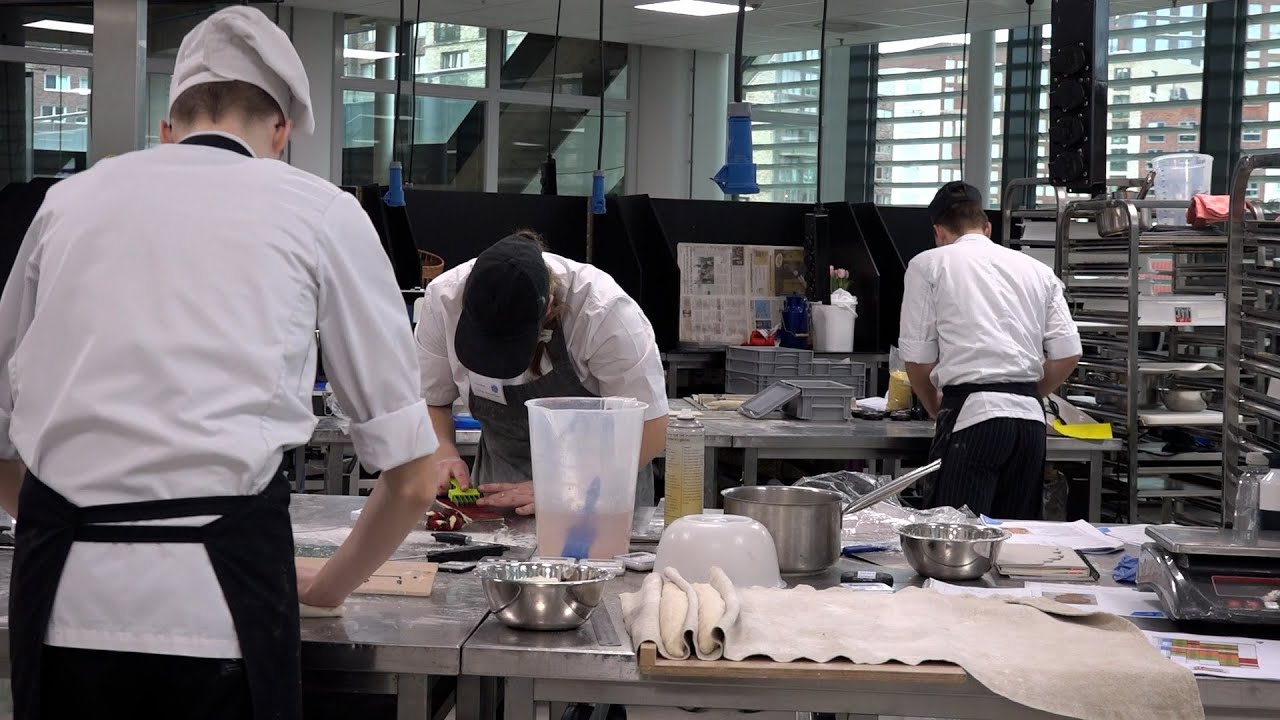 Tim van Beek, student mboRijnland Leiden, door naar finale Skills ...