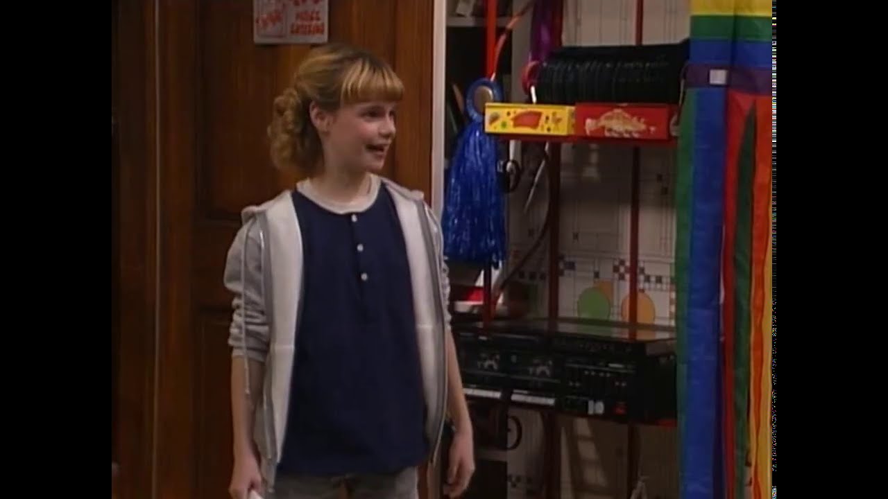Kimmy Catches DJ Singing In Her Room [Full house] - YouTube