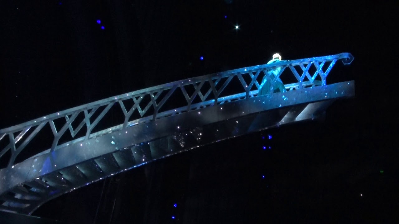 Queen Elsa. Frozen Live at the Hyperion Theater - YouTube