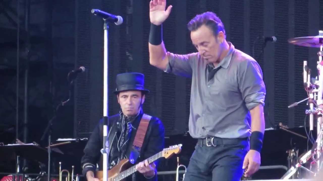 Bruce Springsteen - "I'm On Fire" - Kilkenny, Ireland,July 27th 2013 ...