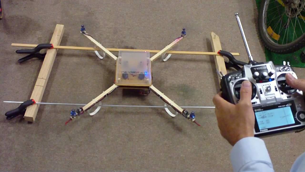 Quadcopter Maiden Test.MOV - YouTube