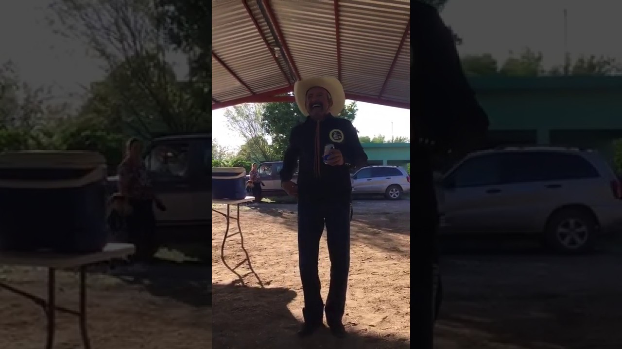 Jesus Maria y José - Pilo Chistes Javier Tamez - YouTube