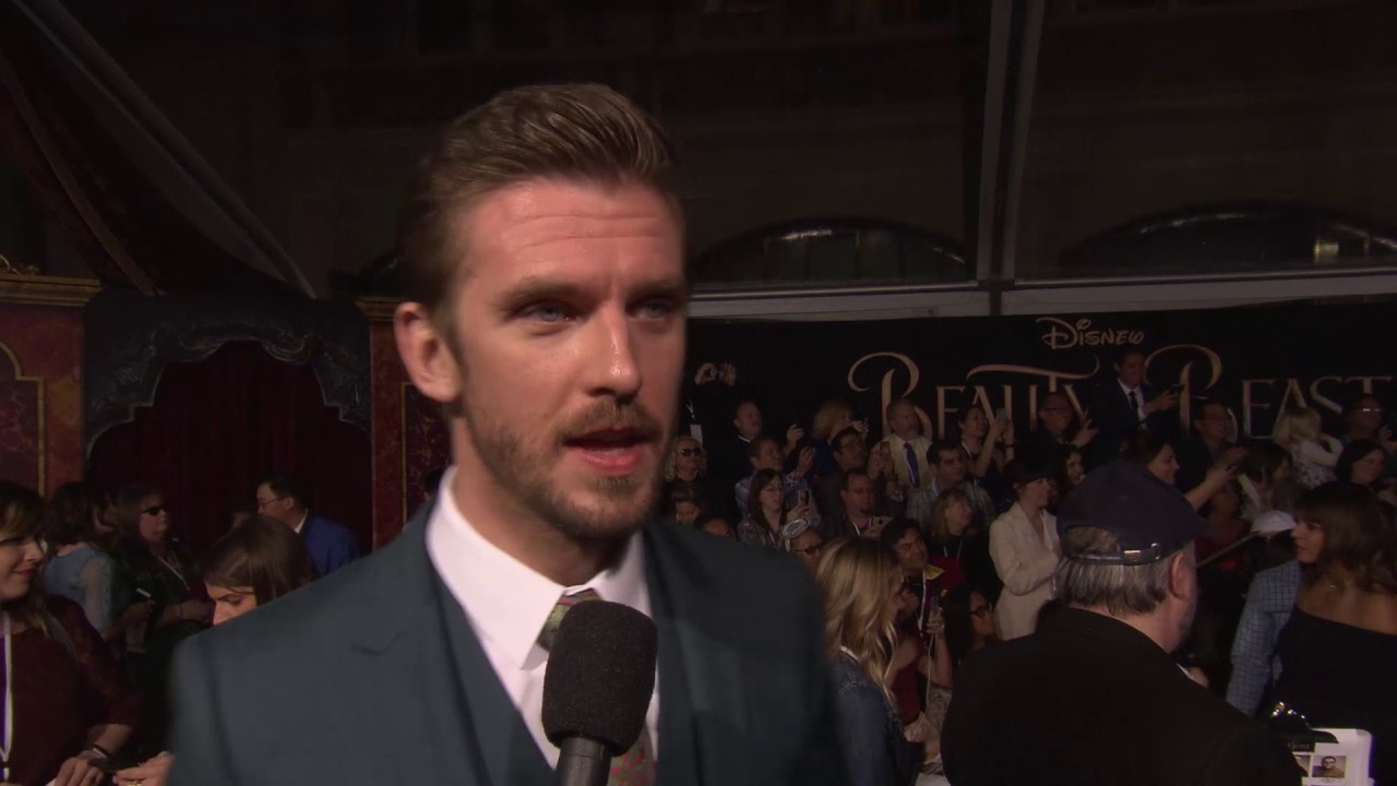 Beauty and the Beast Dan Stevens World Premiere Interview - YouTube