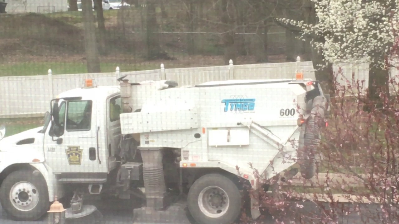East Manchester Township Street Sweeper #1 - 4/7/17 - YouTube