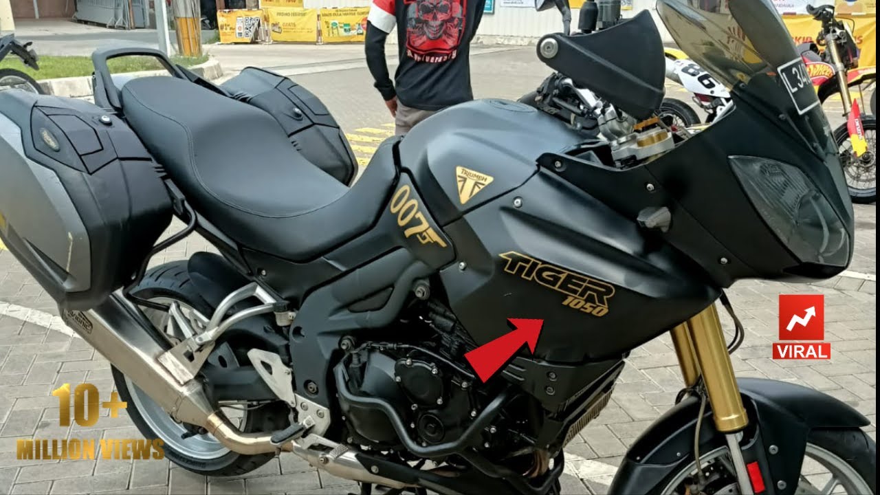 Test Ride: Triumph Tiger 1050 - YouTube