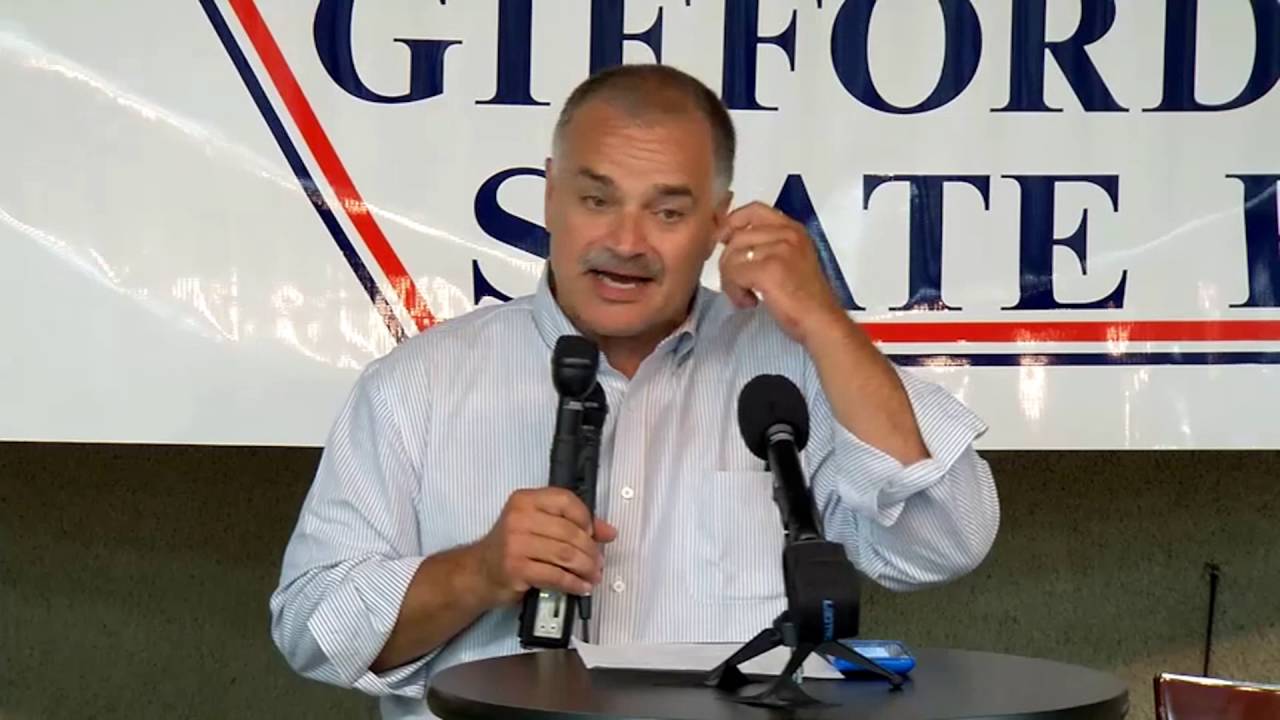 Max Armstrong - The Gifford State Bank 2016 AG Expo - YouTube