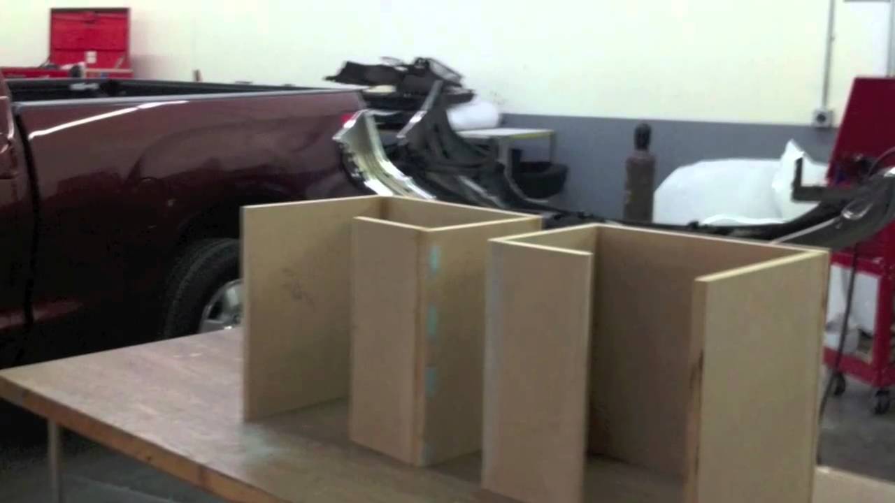 JL audio 12w6 Subwoofers - YouTube