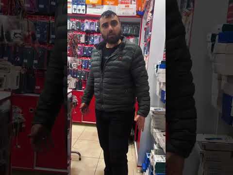 Kardeşler arasında elbise sorunu;