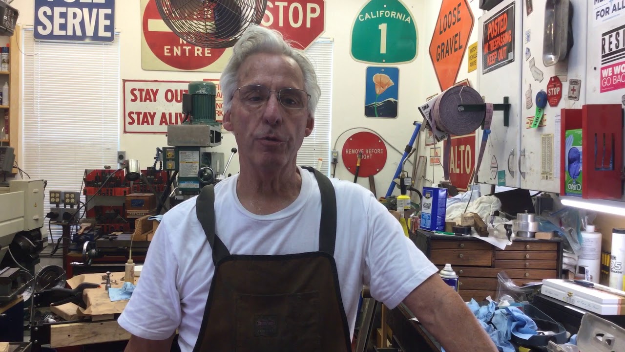 380. How a 4-spring Victor phonograph clip spring goes together - YouTube