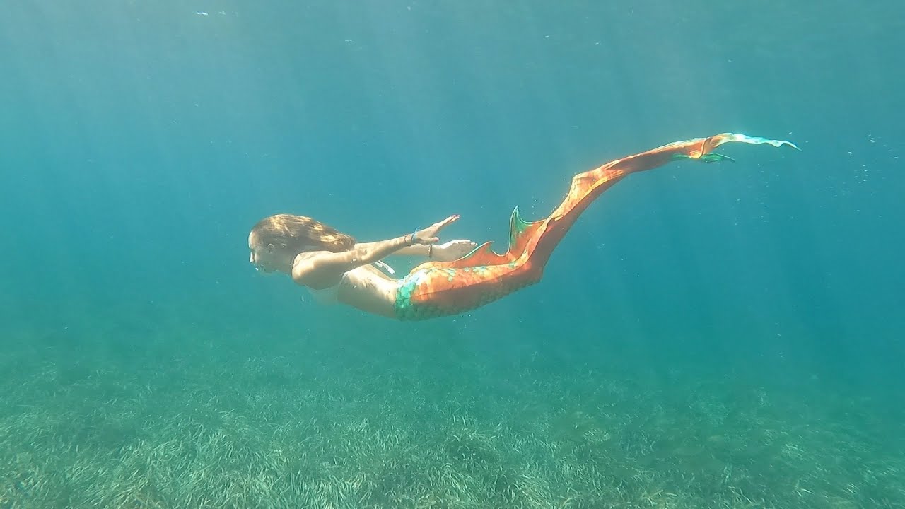 Carla Underwater Mermaid In The Ocean Youtube