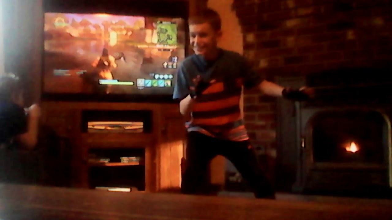 First time playing fortnight on Xbox one s with friend - YouTube