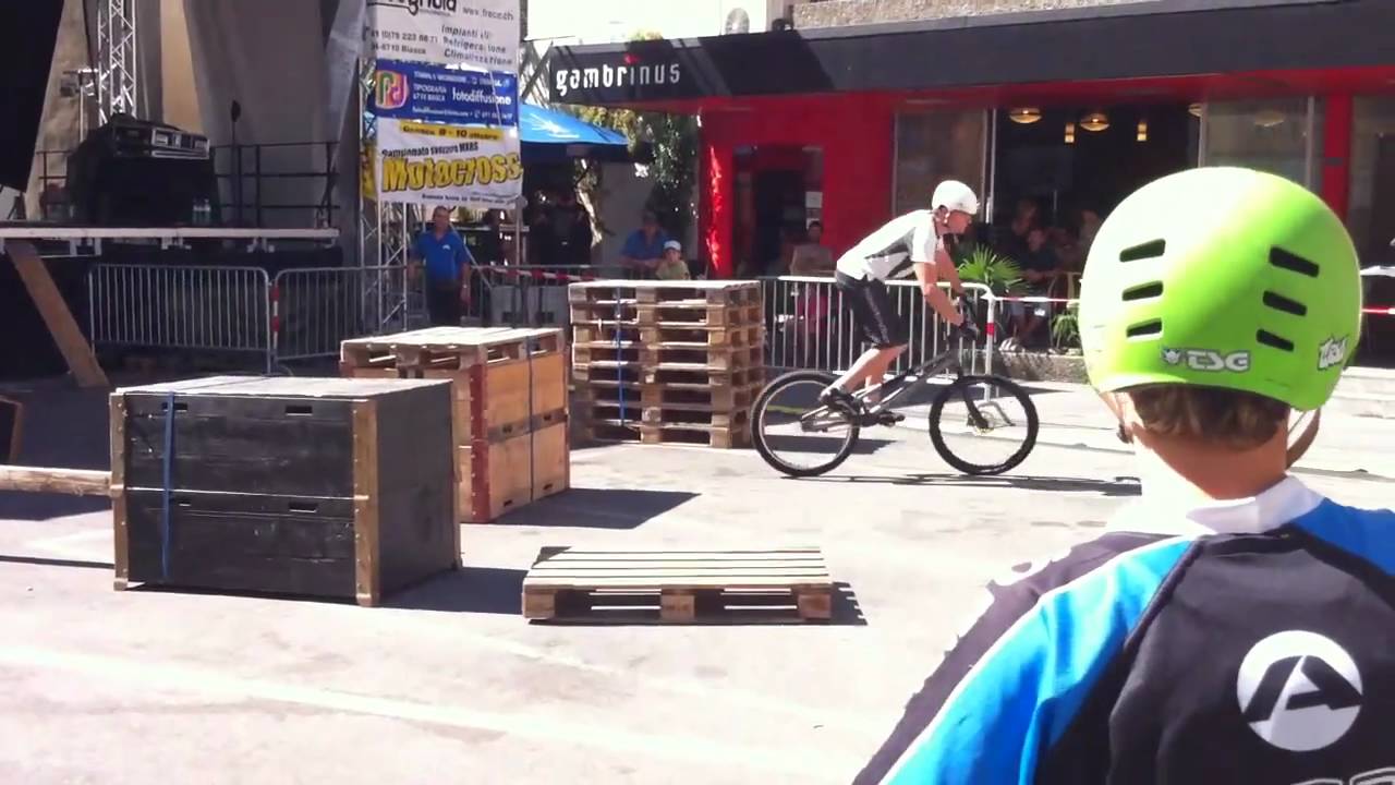 Trial Bike Ticino - www.atomz.ch - YouTube