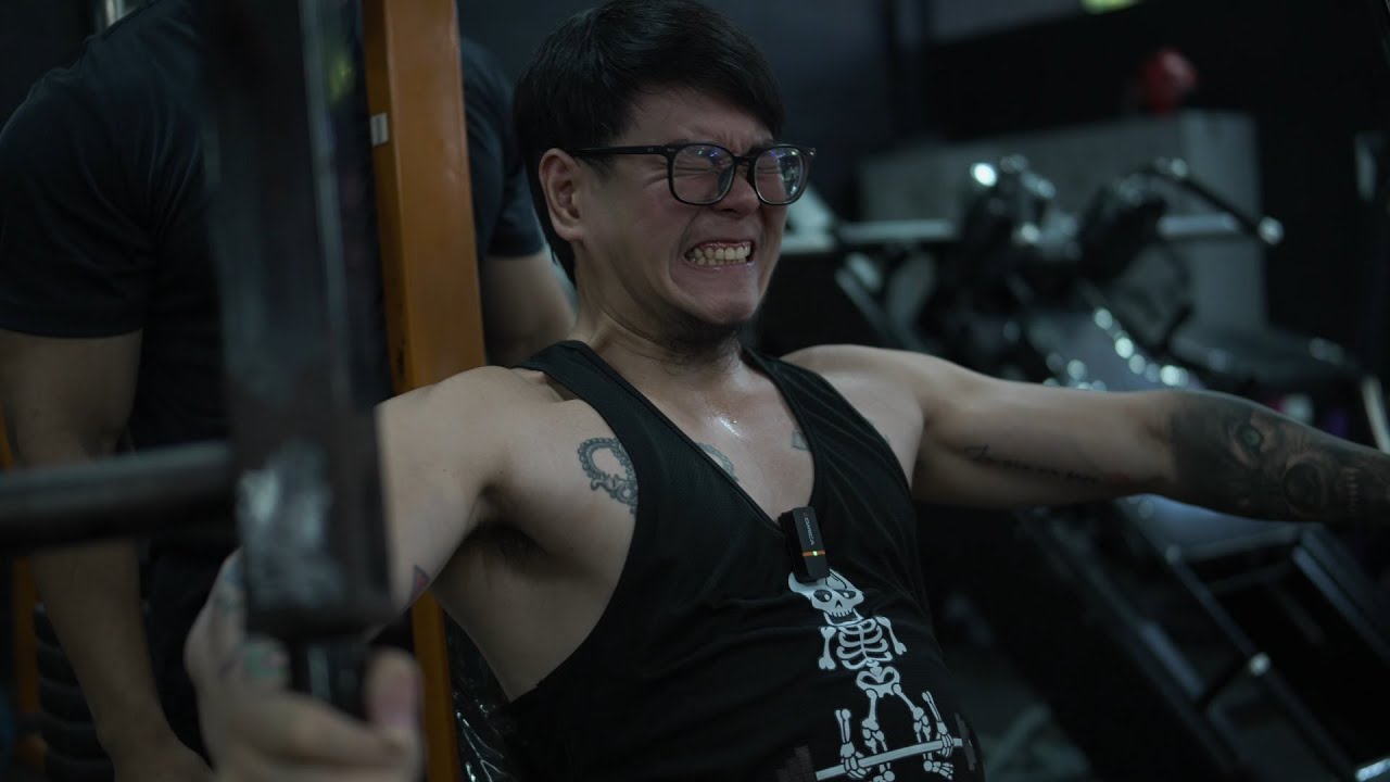 PREP SERIES DAY 057 - CHEST DAY | MUSCLE TOWN GYM | SHREDVILLE - YouTube