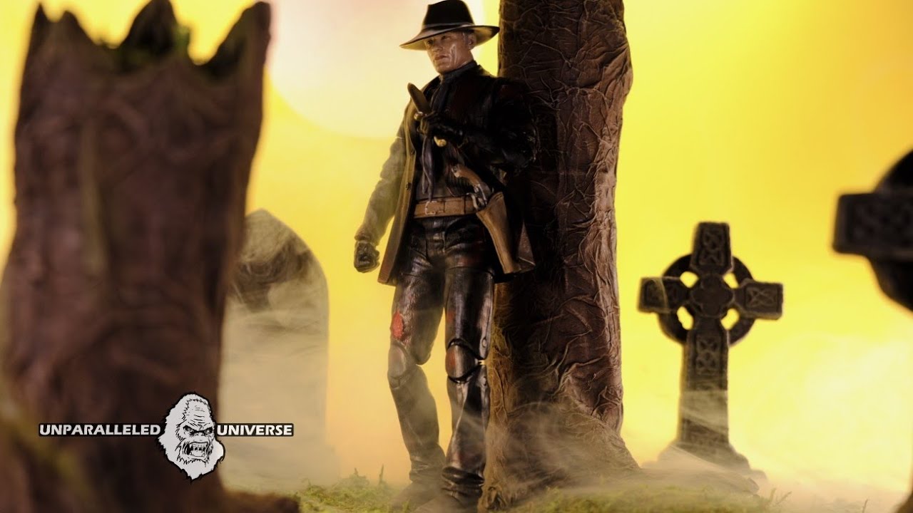 Diamond Select Previews Westworld Battle Damaged Man in Black Action ...