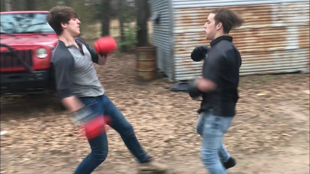 Backyard Boxing 16 - YouTube