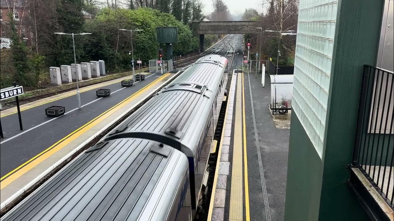 TRANSLINK TRAIN at LISBURN TRAIN STATION in NORTHERN IRELAND *4K (60fps) - YouTube