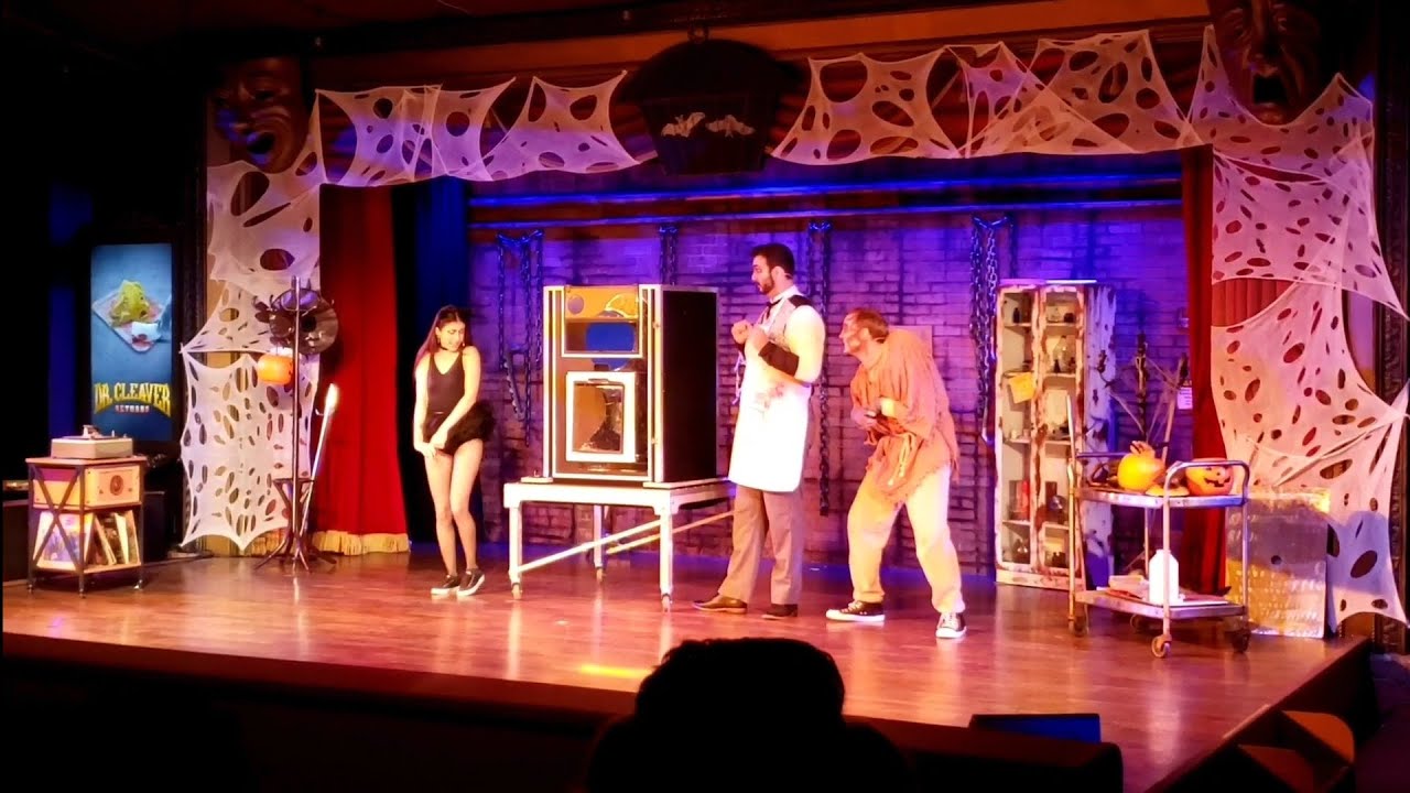 Dr Cleaver Returns to the birdcage theater at Knotts Scary Farm for the ...