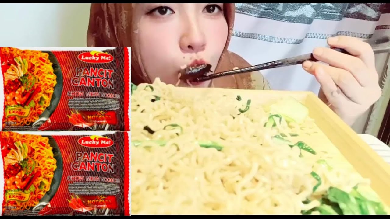 Eating philipino pancit canton noodle//mukbang eating show - YouTube