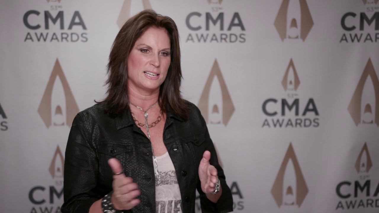 Terri Clark Interview 2019 CMA Awards - YouTube