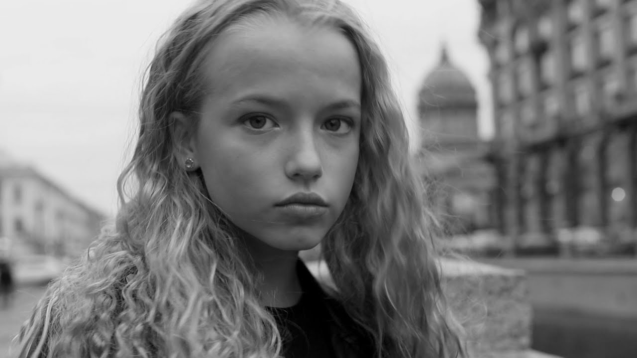 Kristina Maurer - YouTube