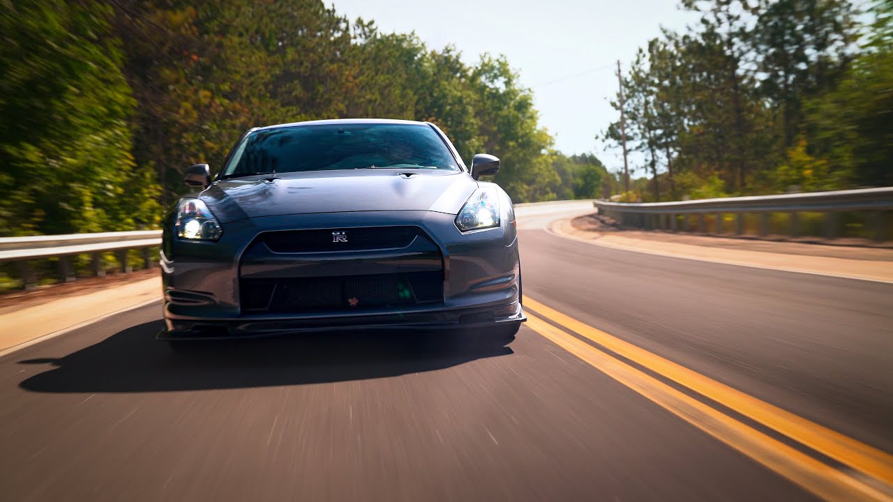 Unleashing Godzilla | R35 GT-R [4K] - YouTube
