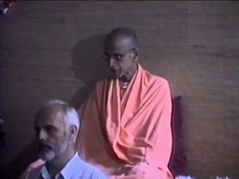 Swami Chidananda speaks in Belgium 1988 (video 1-English only) - YouTube
