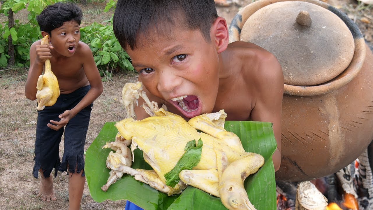 Survival in the rainforest - Cooking chicken in forest and eating - YouTube
