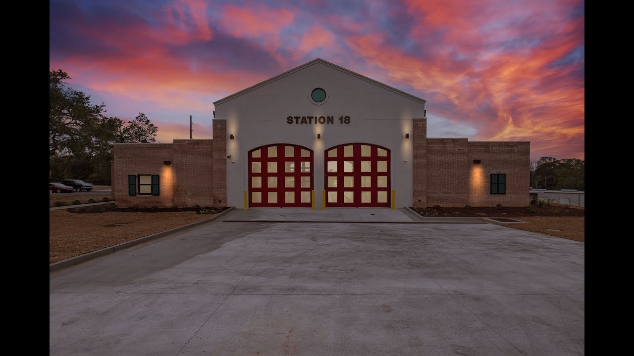 New Mobile Fire Rescue Station 18 - YouTube