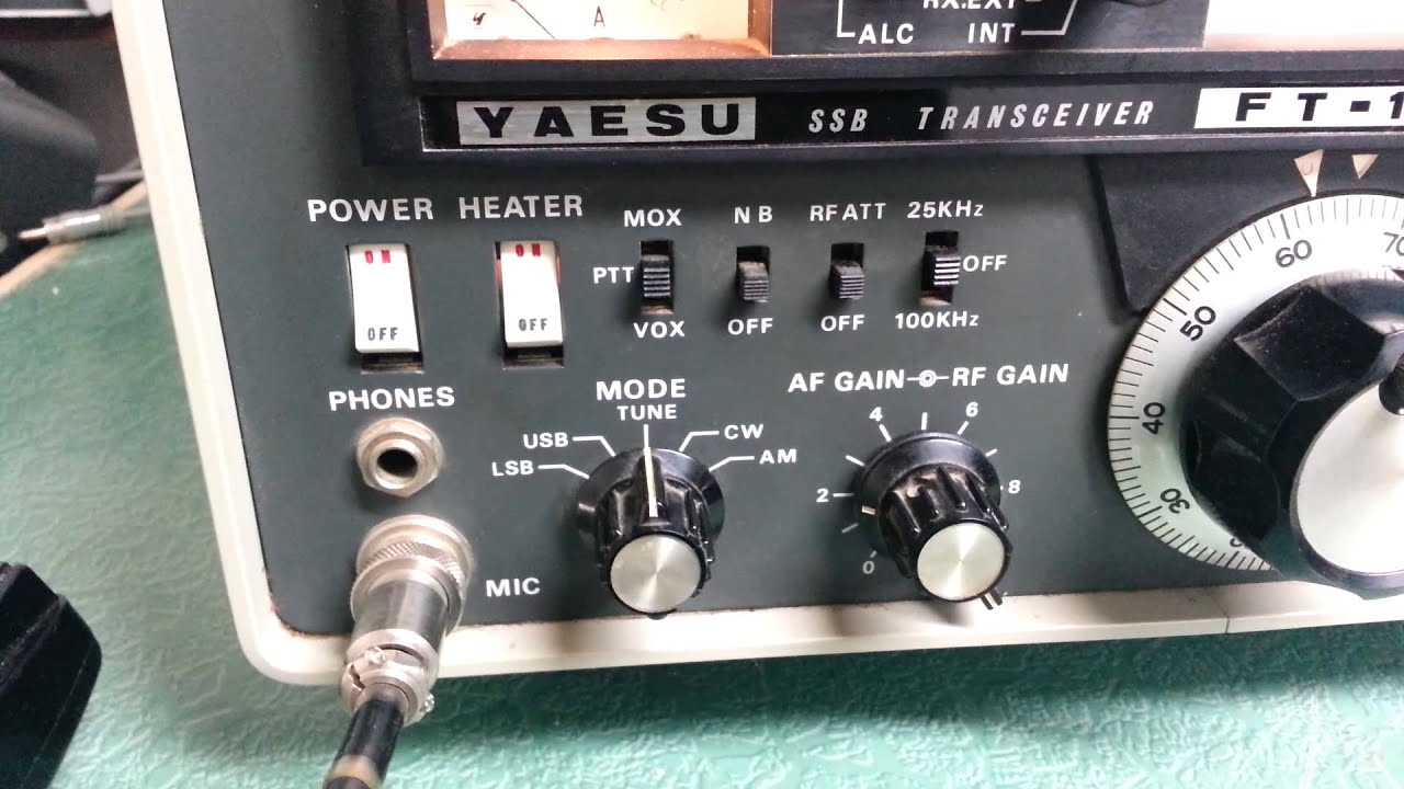 Yaesu ft-101B - YouTube