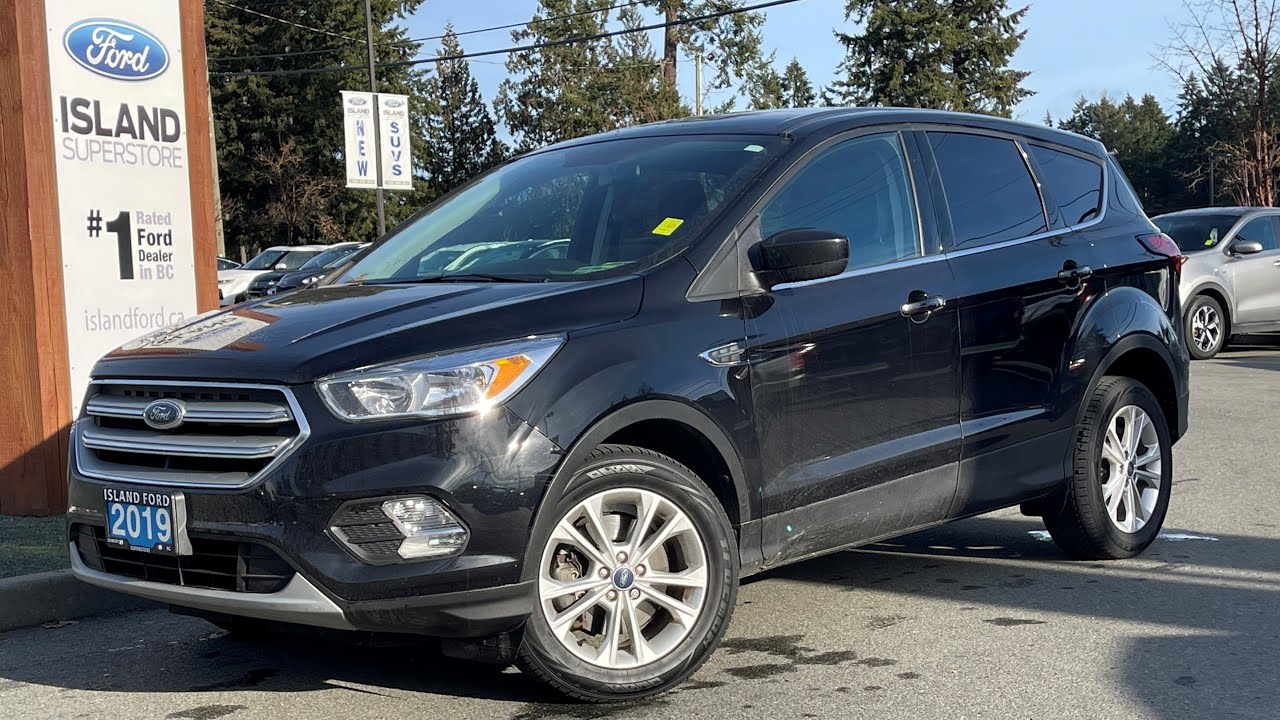 2019 Escape SE + Heated Seats, Nav, AWD Review | Island Ford - YouTube